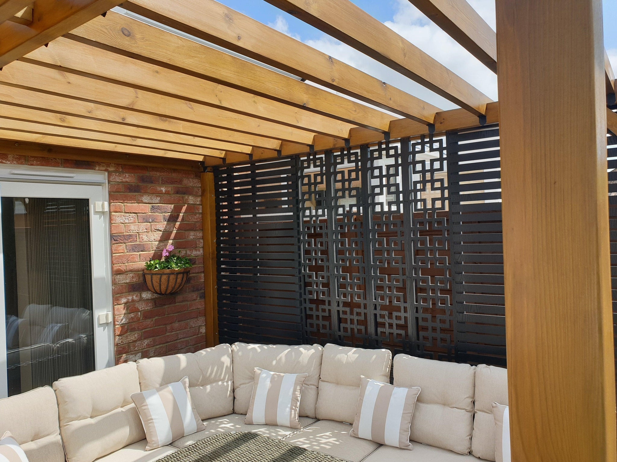 Cubed Garden Trellis 6ft x 1ft – Modern Outdoor Privacy